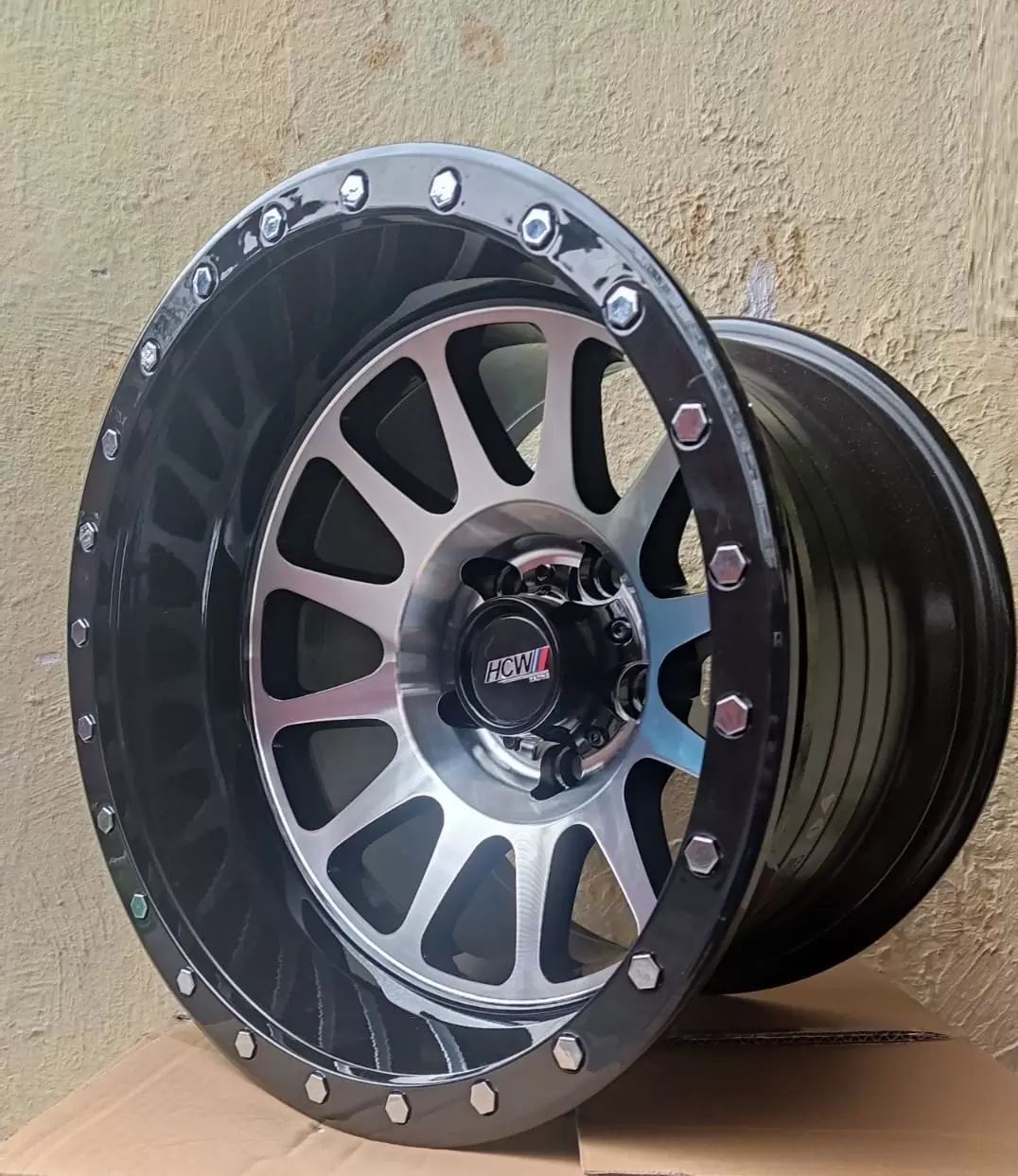Llantas Aro 15 HCW Apernada 5×114 Mod MT | DNL